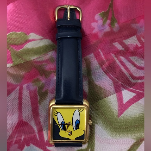 Warner Bros. | Accessories | Euc Warner Brostweety Watch | Poshmark
